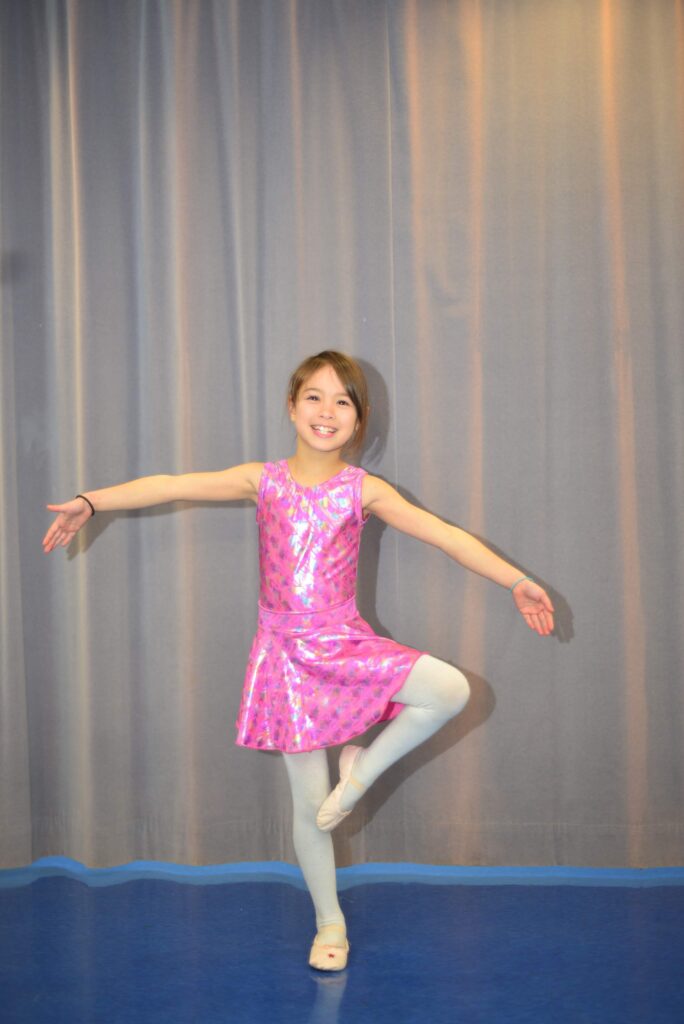 Pictures from the Holiday Recital 2023 – Bam Studio